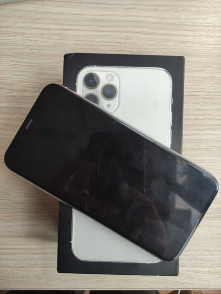 Iphone 11 pro white