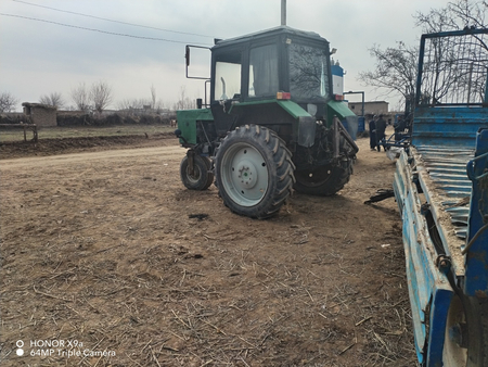 Traktor juda ideal tayyor holatda