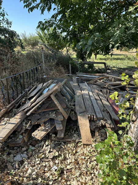 Чёрни тахталар сотилади