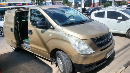 Продам свою машину Хундай Старекс 2009 год