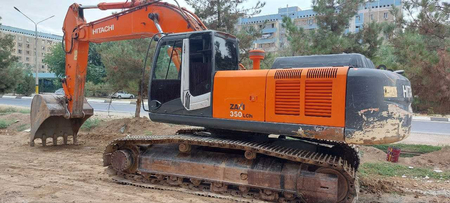 Экскаватор в аренду