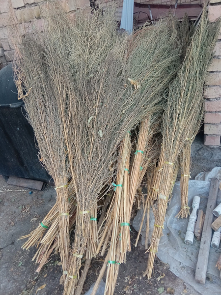 Продаю веники и дрова
