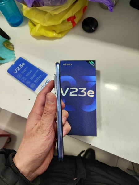 Vivo v23e. Ideal