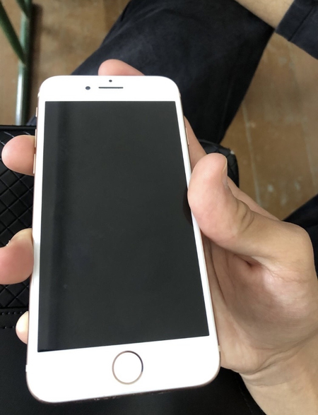 Iphone 8 gold ideal