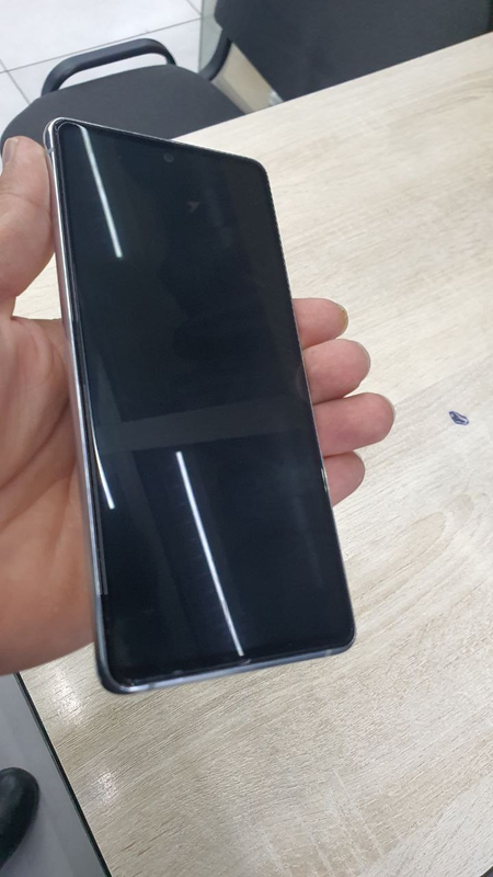 Samsung s20fe holati idyal