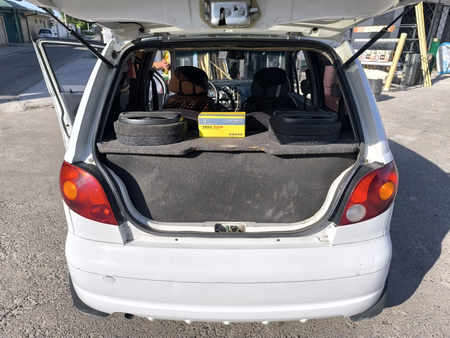 Продаёться авто своя в среднем состояний