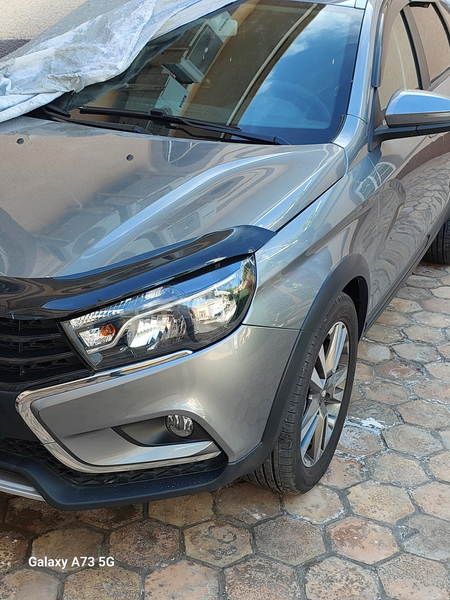 Lada vesta kross 1,8. Yangi moshina