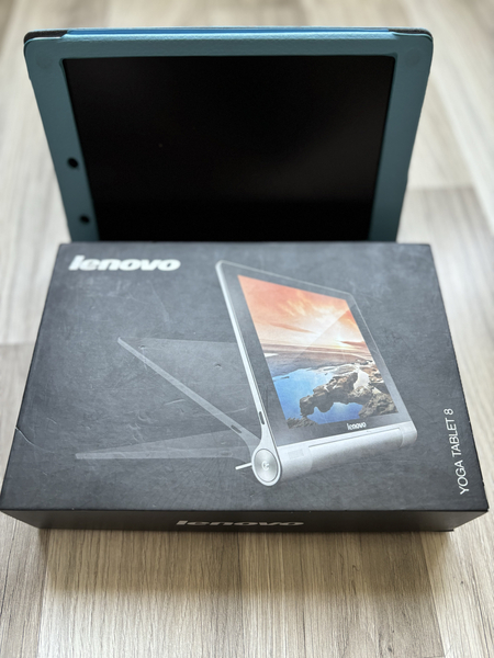 Срочно продаю планшет LENOVO