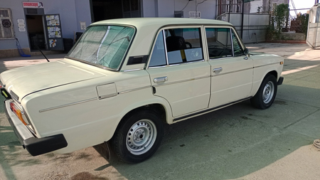 Vaz 2106 sotiladi Srochna