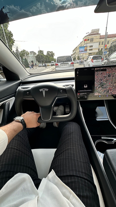 Tesla model 3 Rerformance Sport 3-sek 100-km|