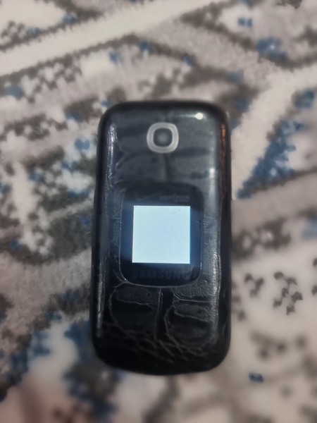 Perfectum telefon nomer sotiladi