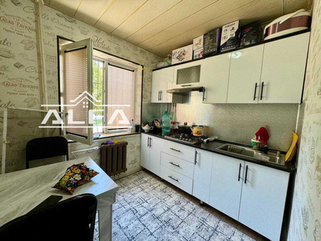 2 xonali 56m² 1-qavat sotiladi