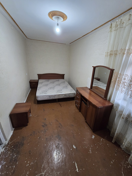 Фархадский Чиланзар-г9а  2-3/4/4 2×6 Хол. Стиралка 300у.е Семья 54м²