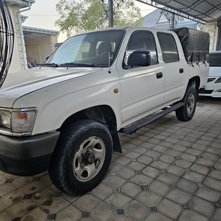Toyota hilux pikap