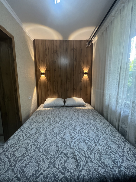 Продам квартиру по линии метро! 2 комн/1/5 Авиасозлар