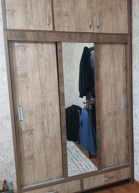 Продаётся б/у шкаф купе