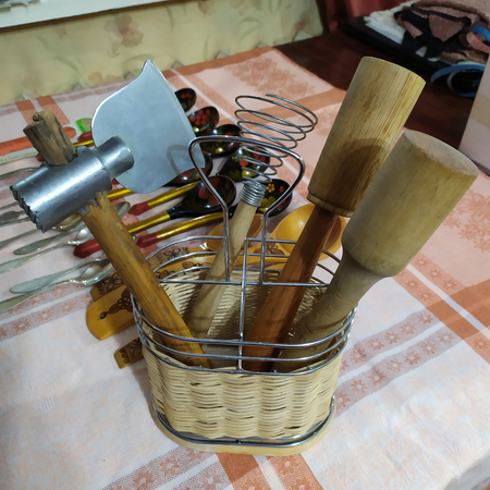 Ложки и кухонная утварь