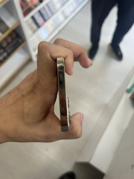 iphone 12 pro max sotiladi