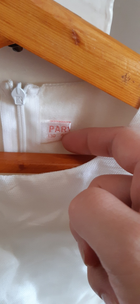 Продам детские платья на девочку