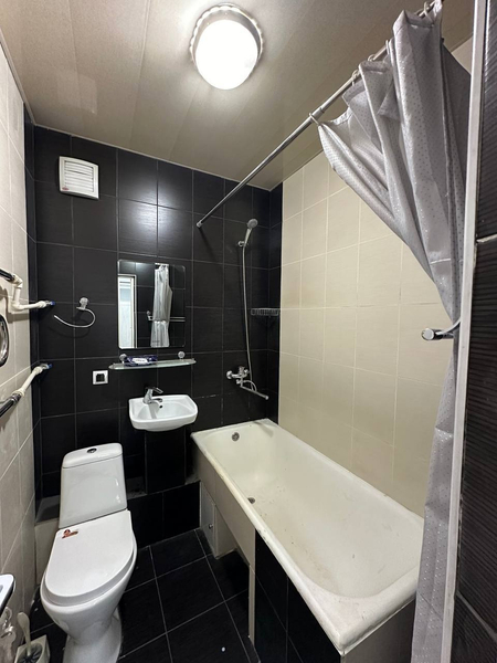 Продается 4х ком. квартира, ор-р: Дархан,  100м2
