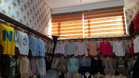 G'ijduvon dexqon bozorida joylashgan A blok 59 magazin sotiladi.
