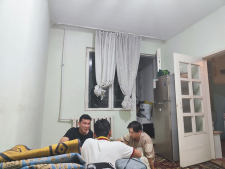 Kvartiraga ijaraga beriladii faqat yigitlar