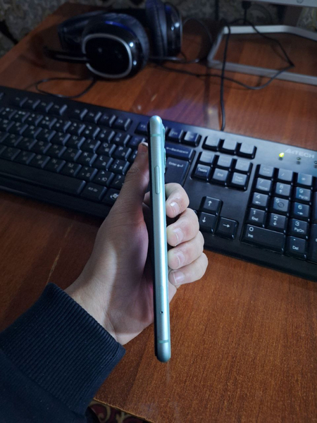 Iphone 11 с гарантие