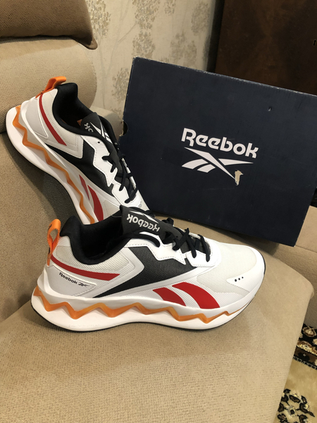 Reebok унисех кроссовки размер 39 оригинал!
