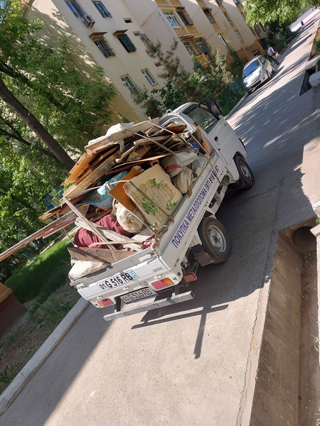 Вывоз любого мусора имеются грузчики
