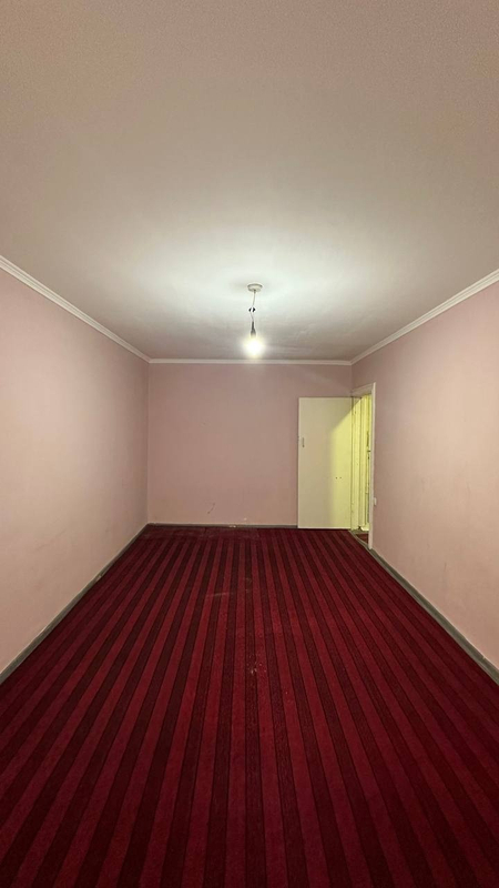 Продается однокомнатная квартира в микрорайоне