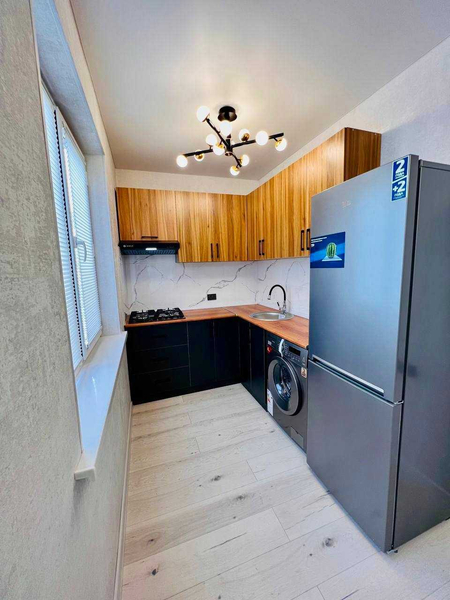 Бобура 2/3/4 высокопотолочка, Luxury, парк Бобура