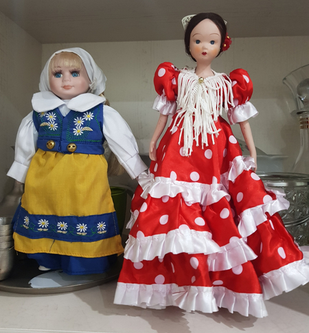 Продаются куклы фарфоровые
