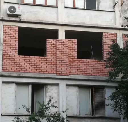 kladka kirpicha na balkon!!! balkonga g'isht teramiz!!!