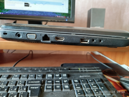 Samsung notebook sotiladi
