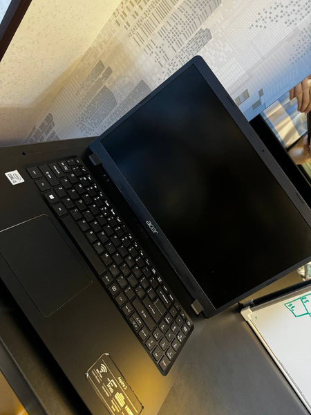Продаётся НОУТБУК ЛЮТОГО ХАРАКТЕРА | Acer | Aspire 3 | Intel CORE i3