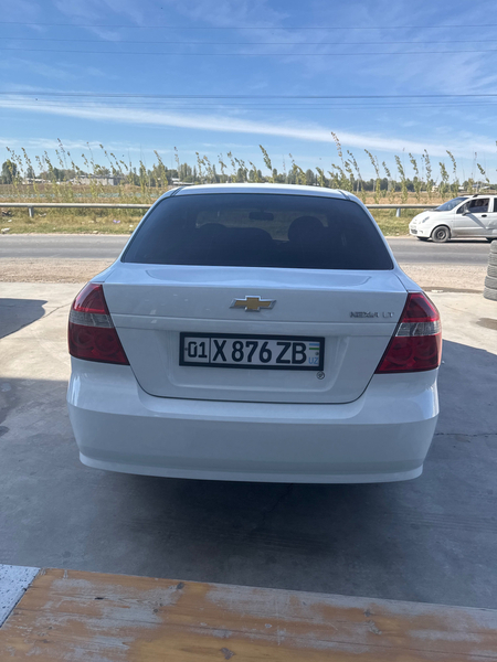 Продается авто Нексия 3 механика.