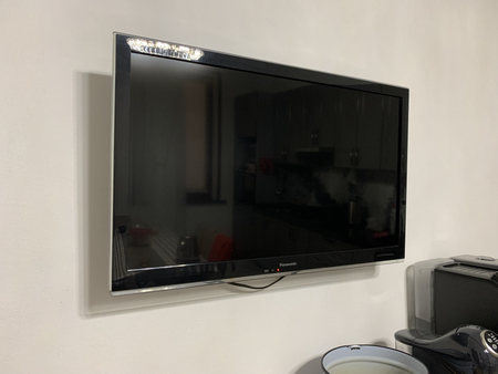 Телвизор Panasonic 32 дюйма / Panasonic 32 dyuymli televizor