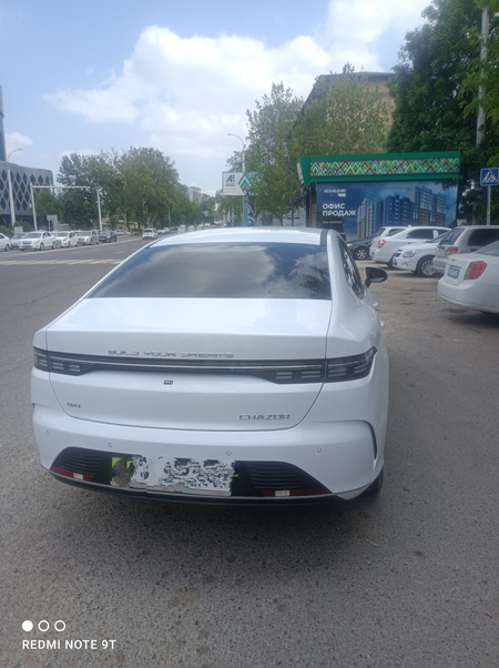 BYD Chazor gibrid sotiladi Srocna 2023 dekabr
