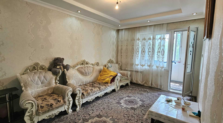 Срочно продам квартиру 3/3/4 на Юнусабадском районе (J2435)
