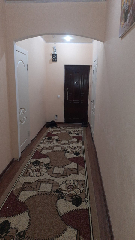 Dom sotiladi 5 xonali