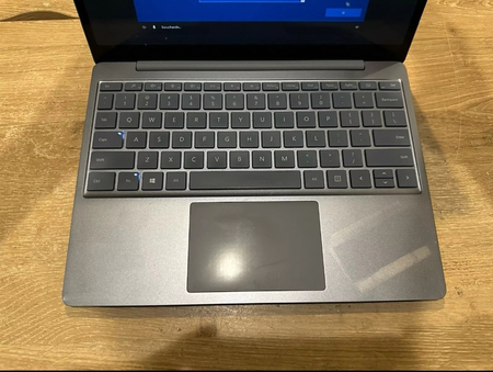 Microsoft Surface Laptop Go 12.4 Touchscreen Intel i5 8GB RAM 128GB