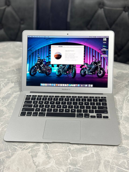 Apple MacBook Air Core i7 (Sicl 23) 2015
