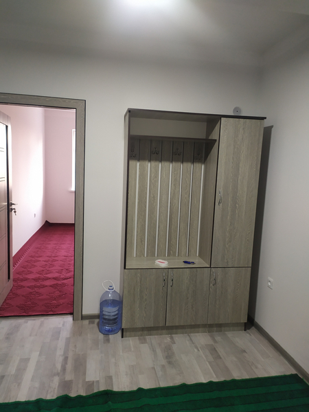 Ko'p qavatli uyning xonadoni  ijaraga beriladi
