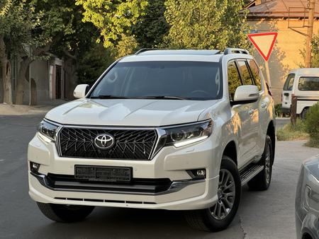 Tayota Land Cruiser 150 4.0L!!!