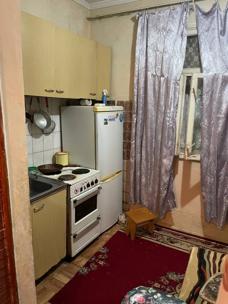Сдам квартиру 2-х переделанную в 3-х комн