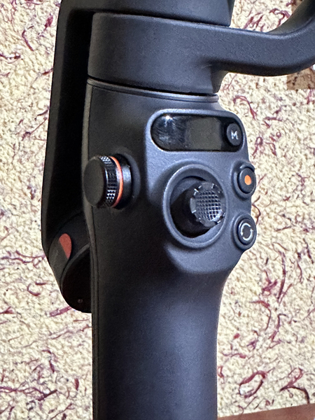 Dji osmo mobile 6 NEW