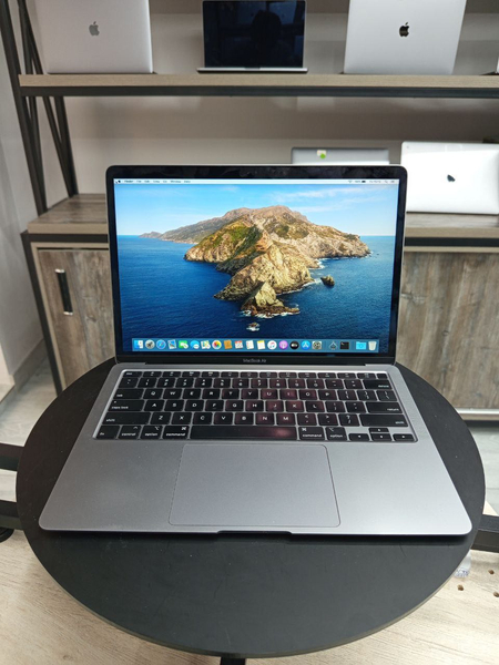 продается MacBook Pro