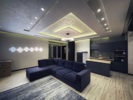 Сдаётся 4в3/3/5 Спецплан , м. Космонавтов ID: 52563