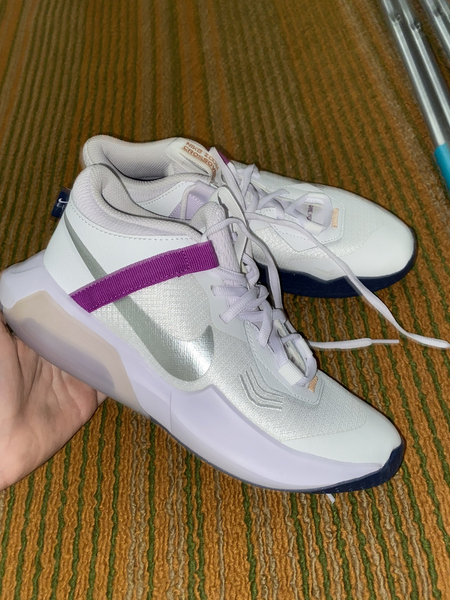 Кроссовки Nike Air Zoom Crossover GS 'White Barely Grape', белые