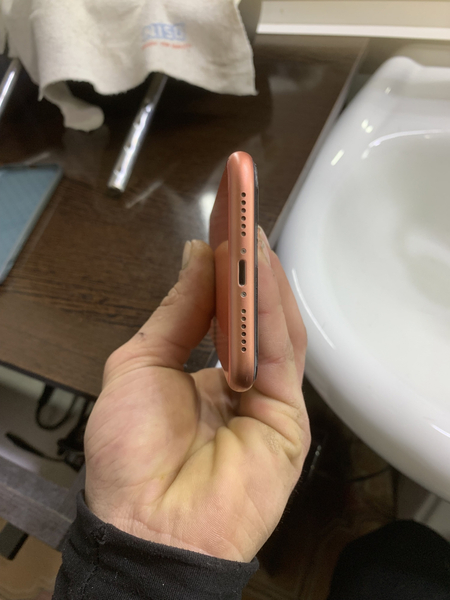 Iphone XR idialni xolati